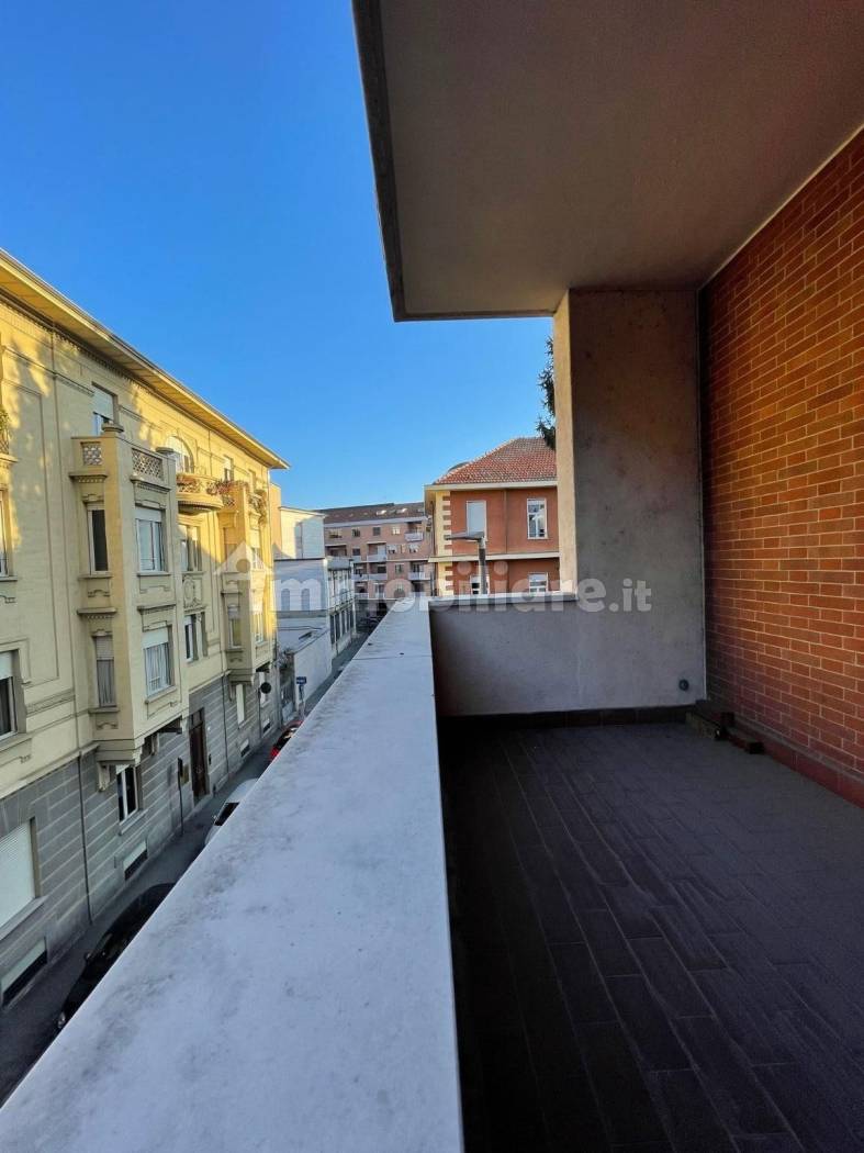 Trilocale via Giovanni Berruti 4, Corso Dante, Asti