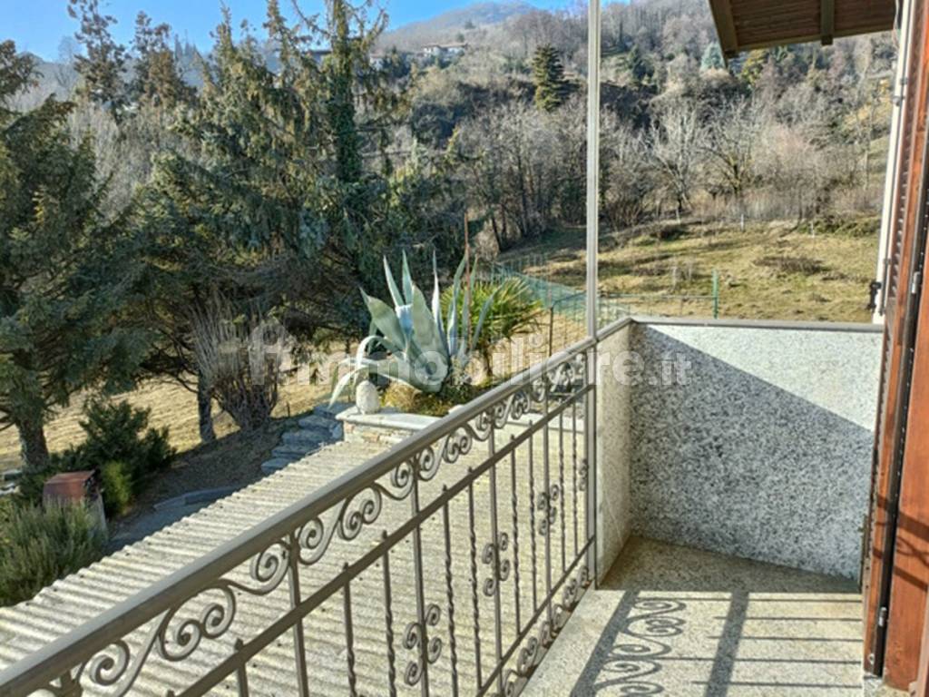 Vendita Villa unifamiliare in Case Sparse Campiglia 13 Nebbiuno. Ottimo ...