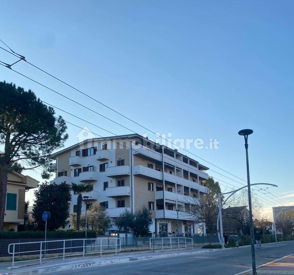 Trilocale viale della Liberazione 10, Santa Filomena, Montesilvano