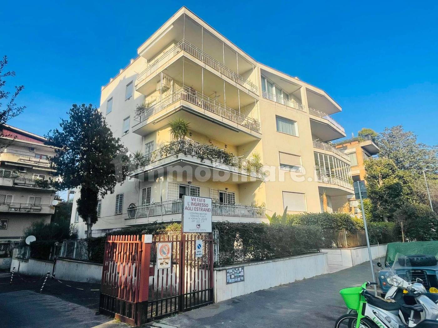 Quadrilocale via Bartolomeo Ammannati 6, Parioli, Roma