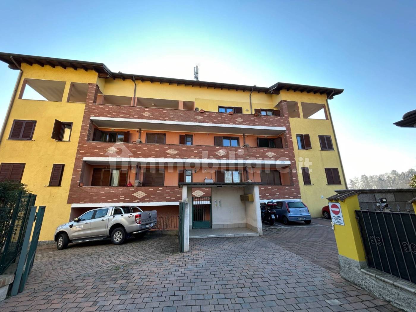 Bilocale via Don Luigi Sturzo 12, Centro, Dorno