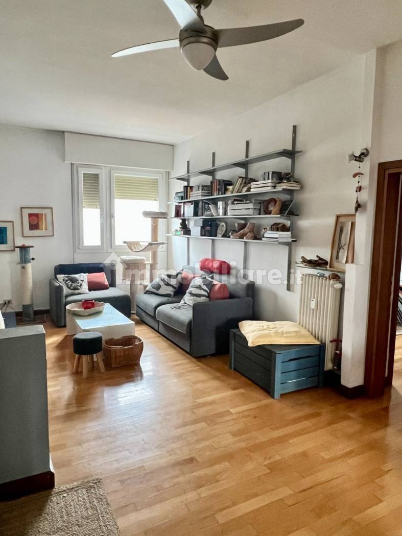 Appartamento via Benvenuto Cellini 18, Massarenti, Bologna