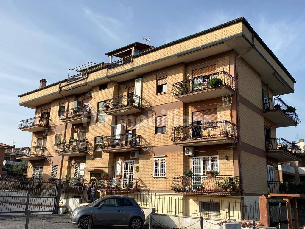 Appartamento via Goffredo Mameli 99, Santa Maria delle Mole, Marino