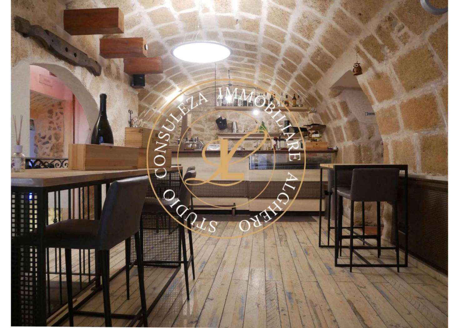 Locale commerciale in Vendita