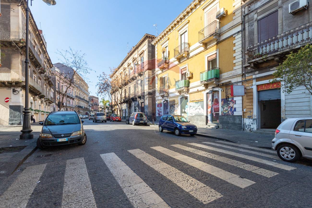 Locale commerciale in Vendita