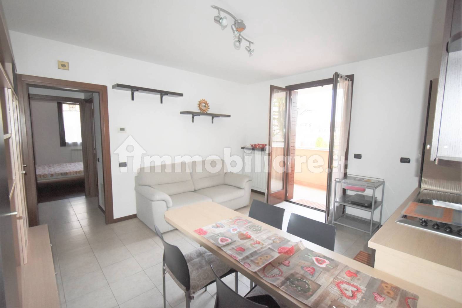 Bilocale via Silvio Pellico 52, Bernareggio