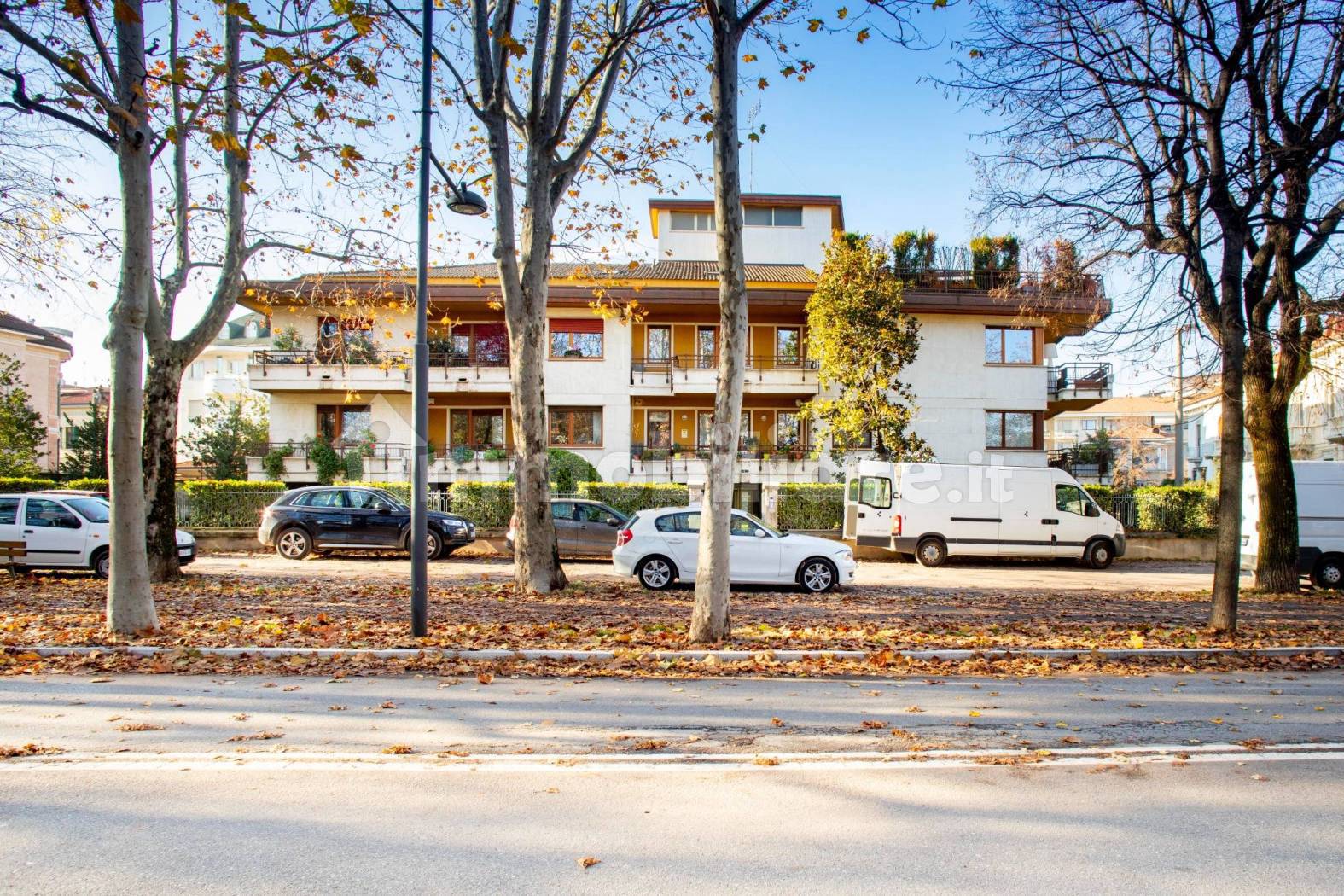 Appartamento viale degli Angeli 56, Centro, Cuneo