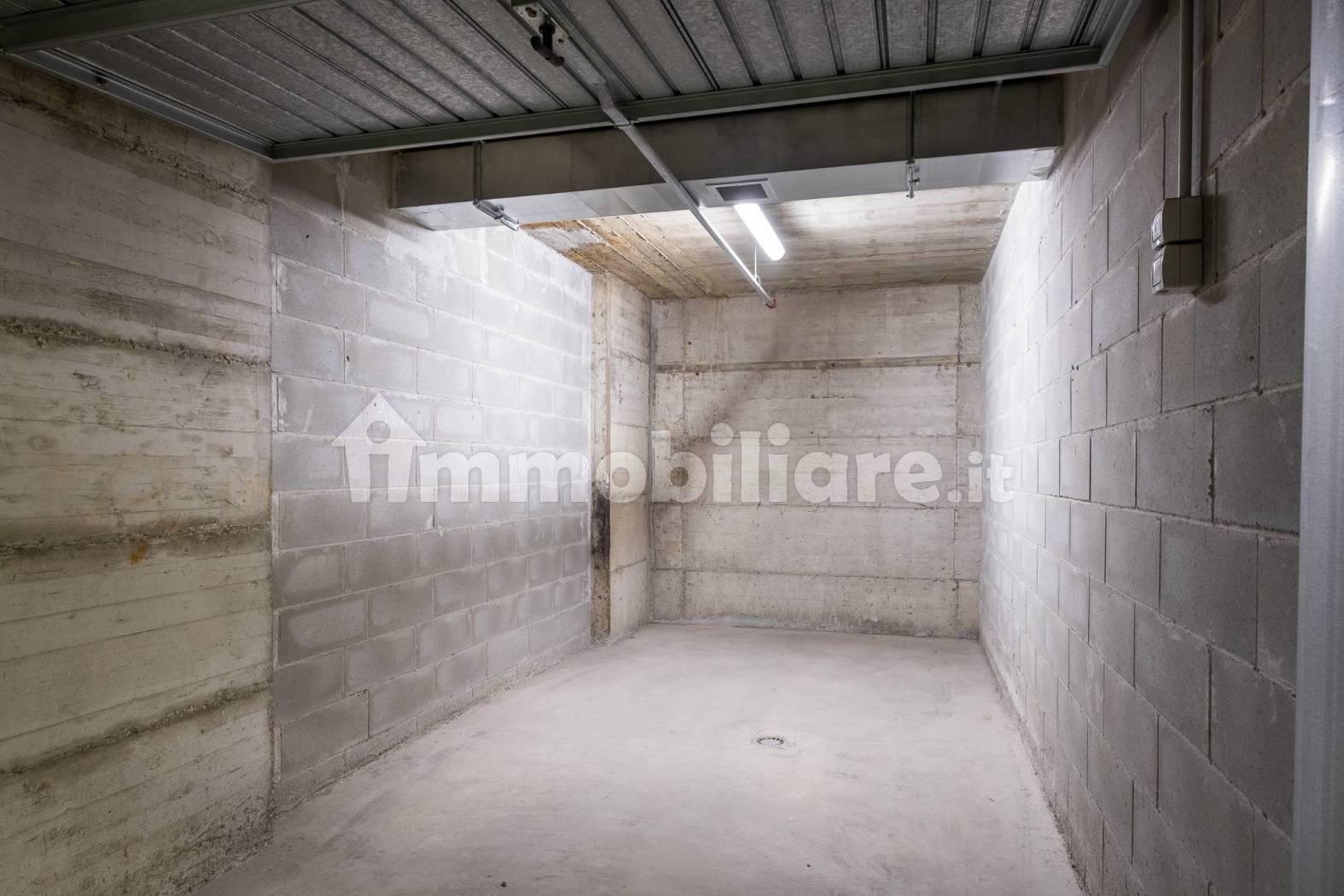 Garage - Box in Vendita