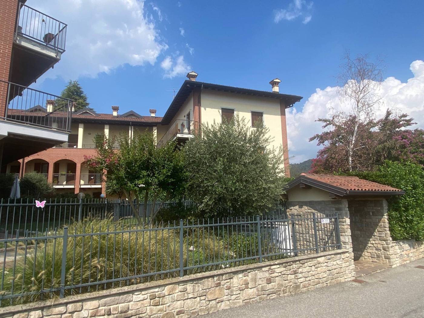 Bilocale via Colombè 7/9, Imbersago