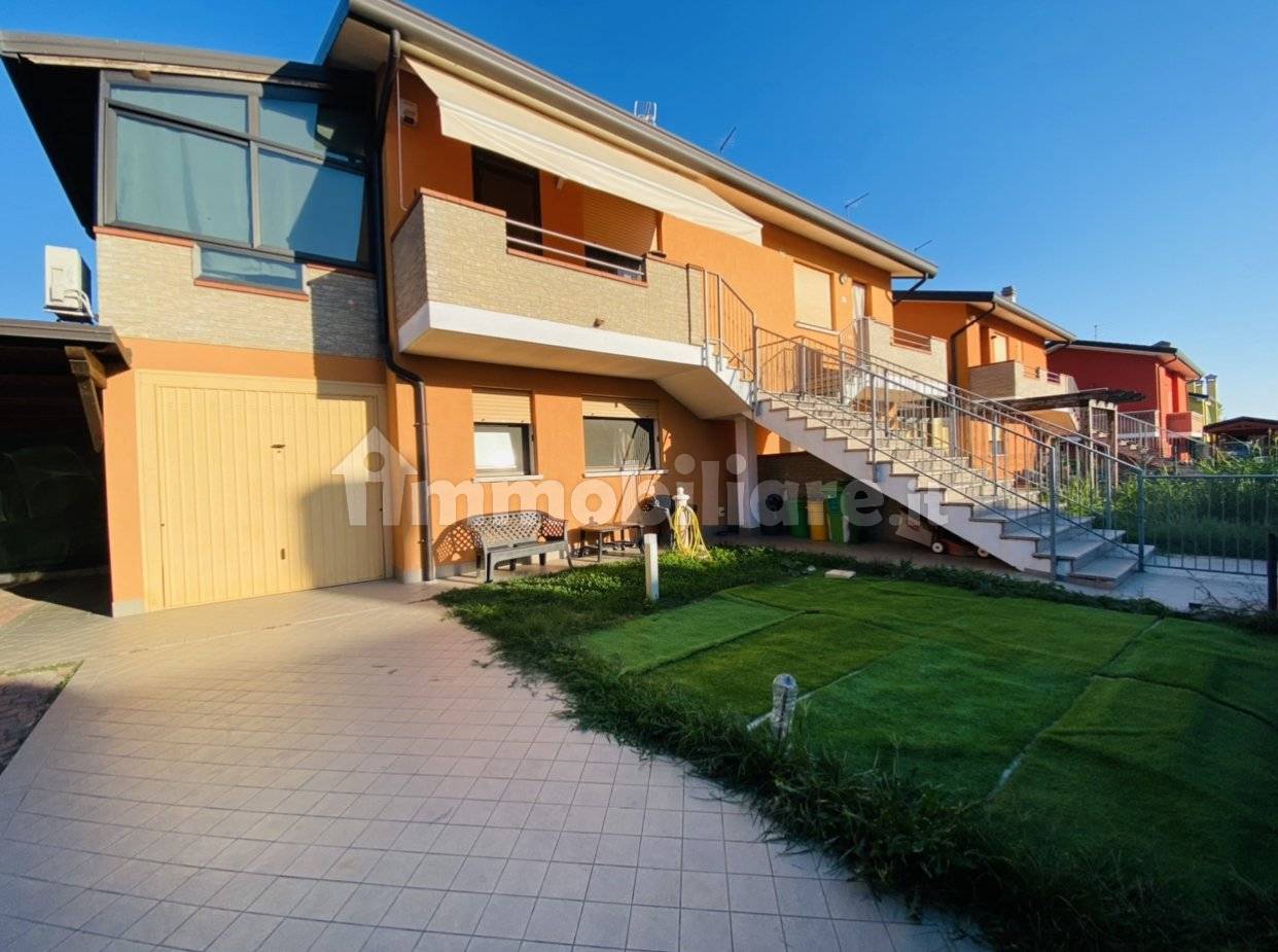 Appartamento via Gioacchino Rossini, Loreo