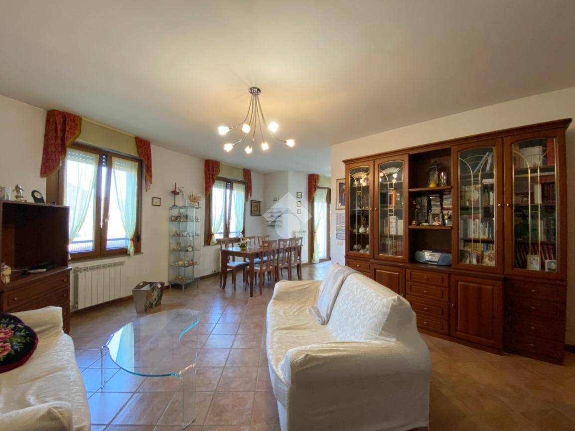 Trilocale via del Lavatoio, Orte Scalo, Orte