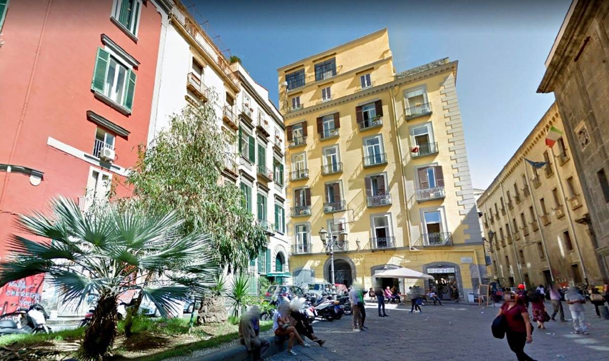 Locale commerciale in Vendita