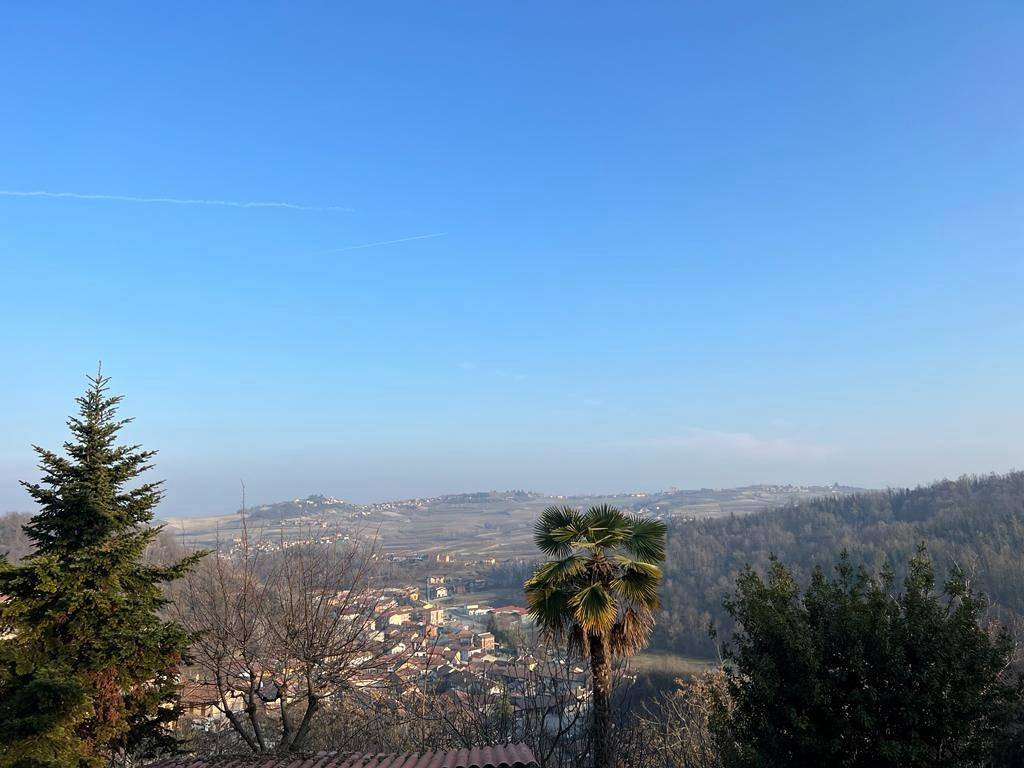 Quadrilocale via Torino 26, Centro, Vezza d'Alba