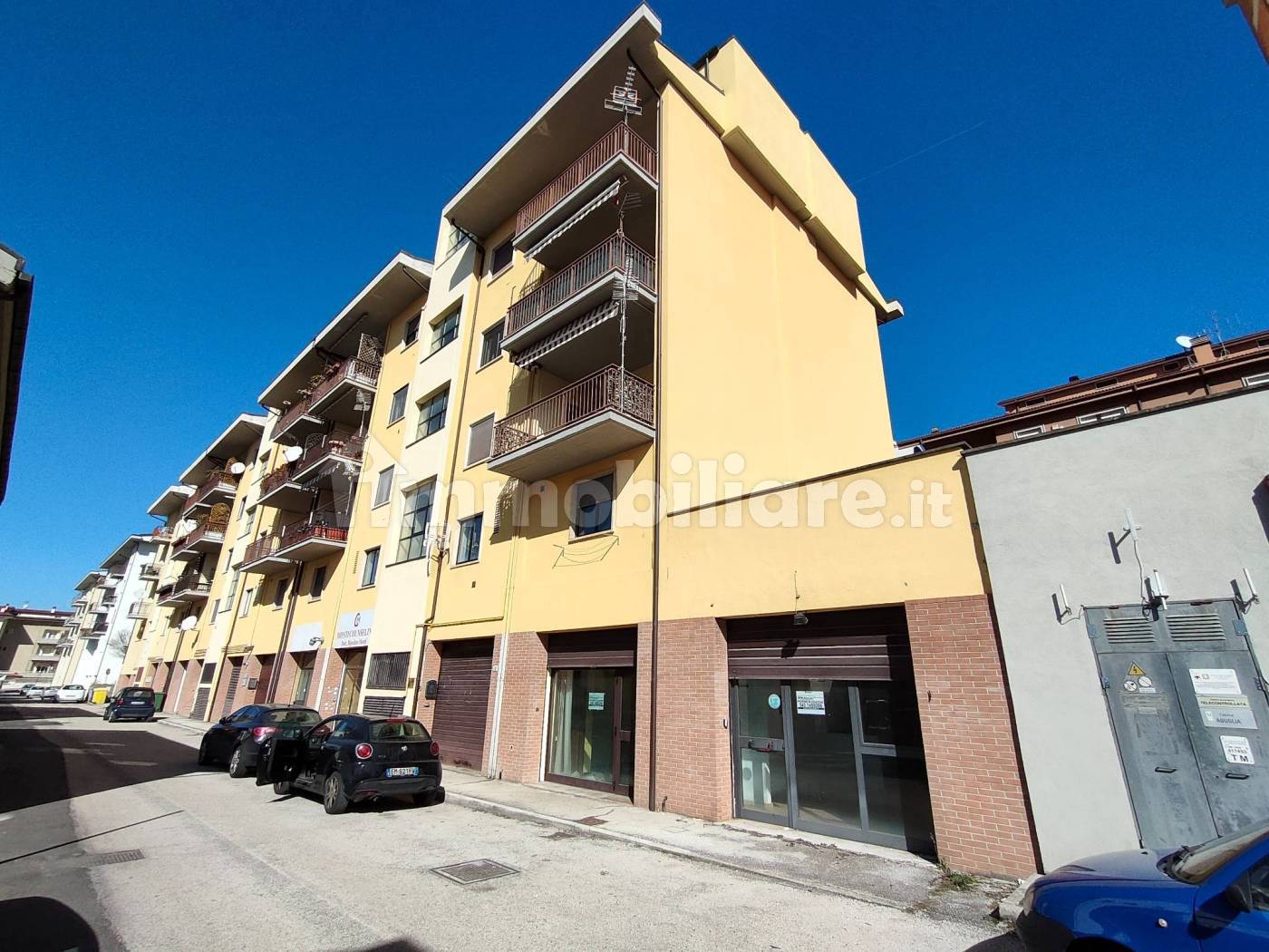 Locale commerciale in Vendita