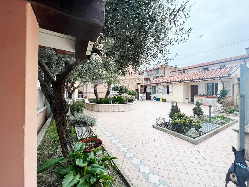Trilocale buono stato, piano terra, Marotta, Mondolfo