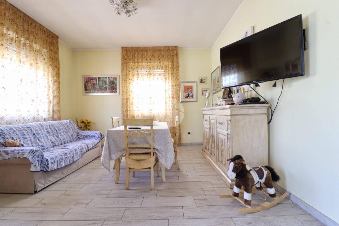 Quadrilocale via San Giacomo 119, Centro, Miglianico