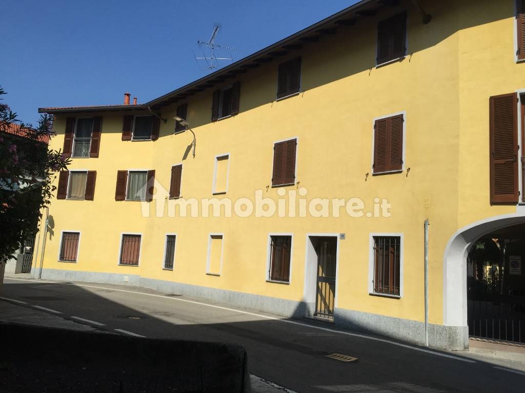 Trilocale via Giacomo Matteotti 66, Cameri