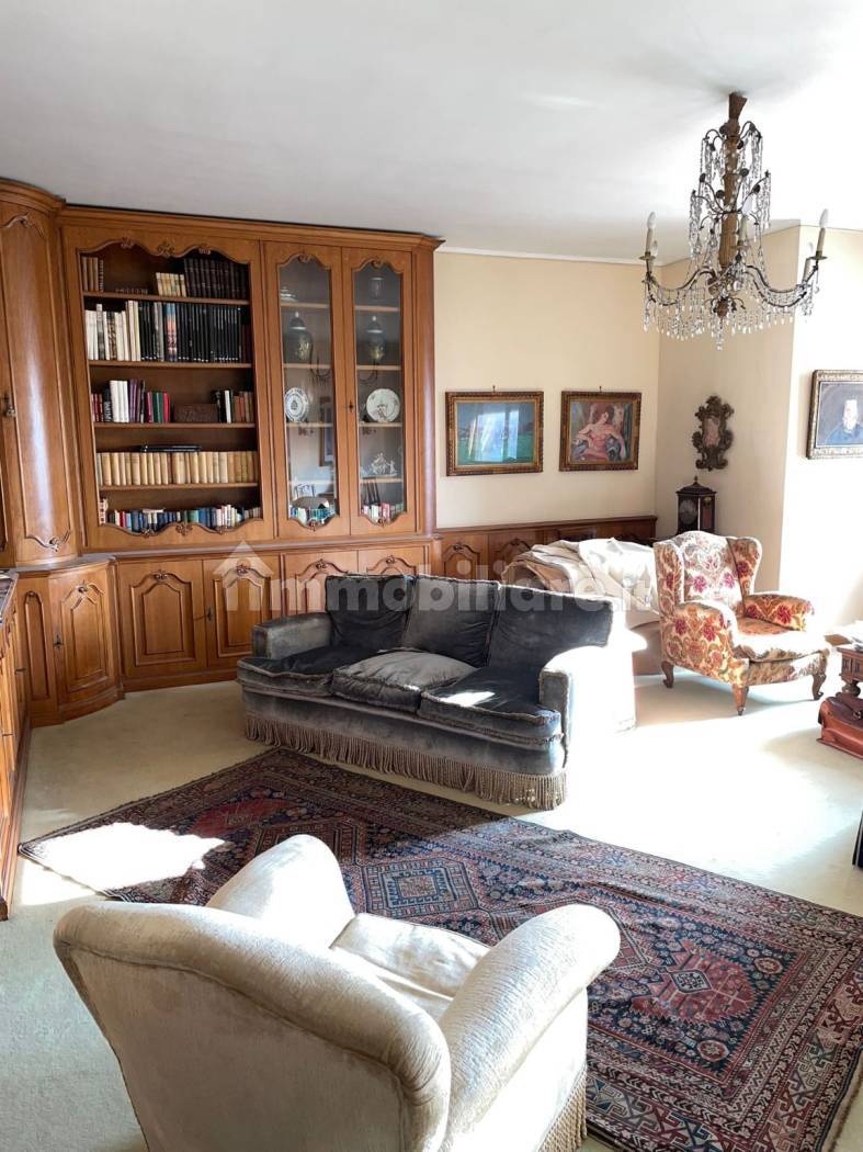 Appartamento corso Cento Cannoni 30, Piazza Garibaldi, Alessandria