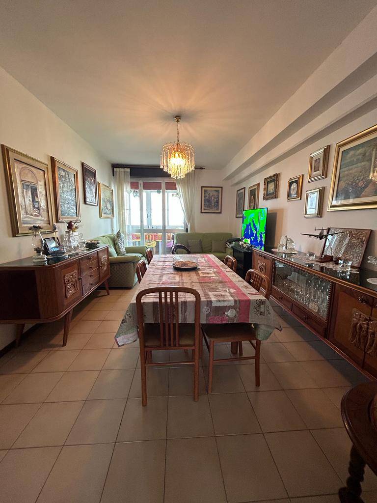 Trilocale buono stato, quinto piano, Oristano