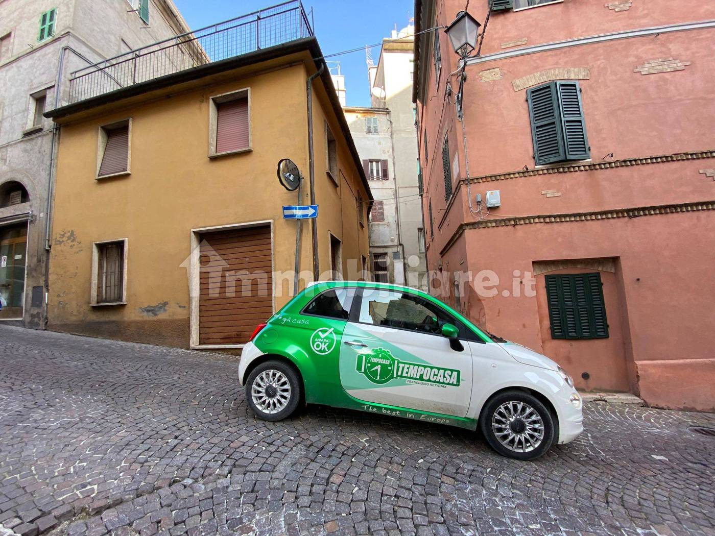 Appartamento via Andrea da Recanati 2, Centro, Osimo