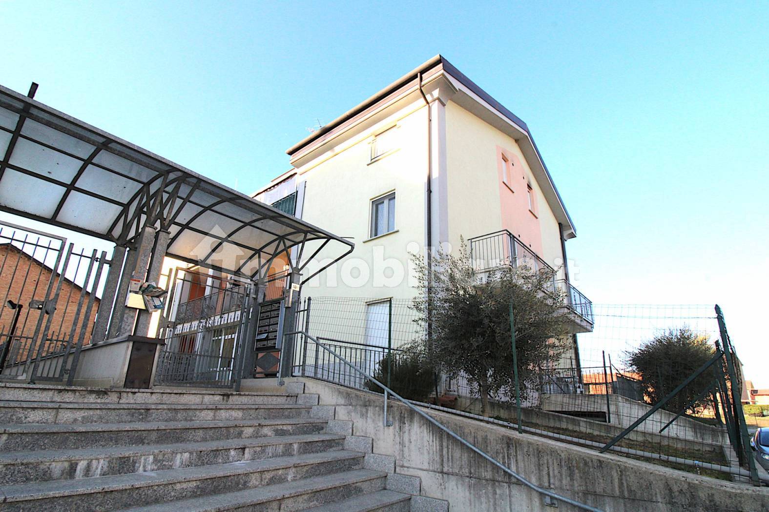 Bilocale via Castello 10, Canove, Govone