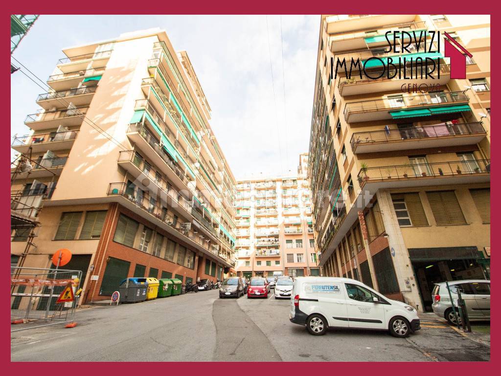 Trilocale via Bartolomeo Carrea, Sampierdarena, Genova