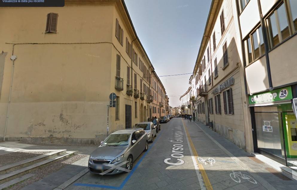 Appartamento da ristrutturare, primo piano, Centro Storico, Pavia