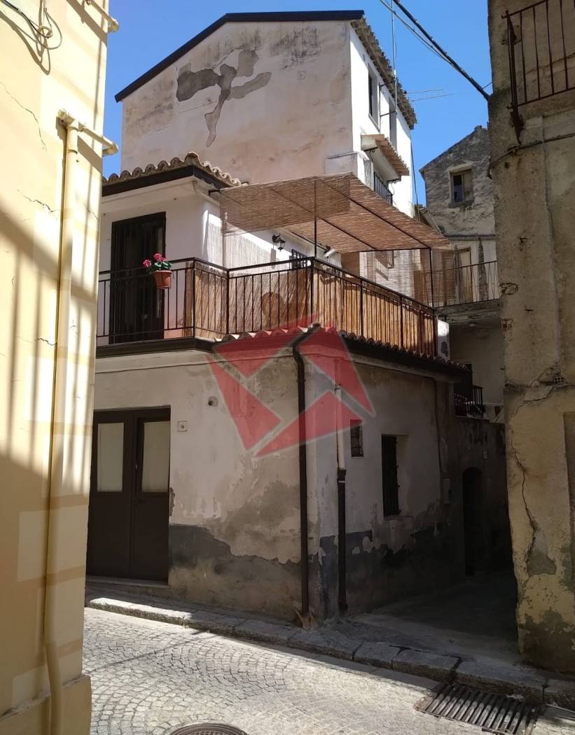 Trilocale via Giuseppe Mazzini, Gioiosa Ionica