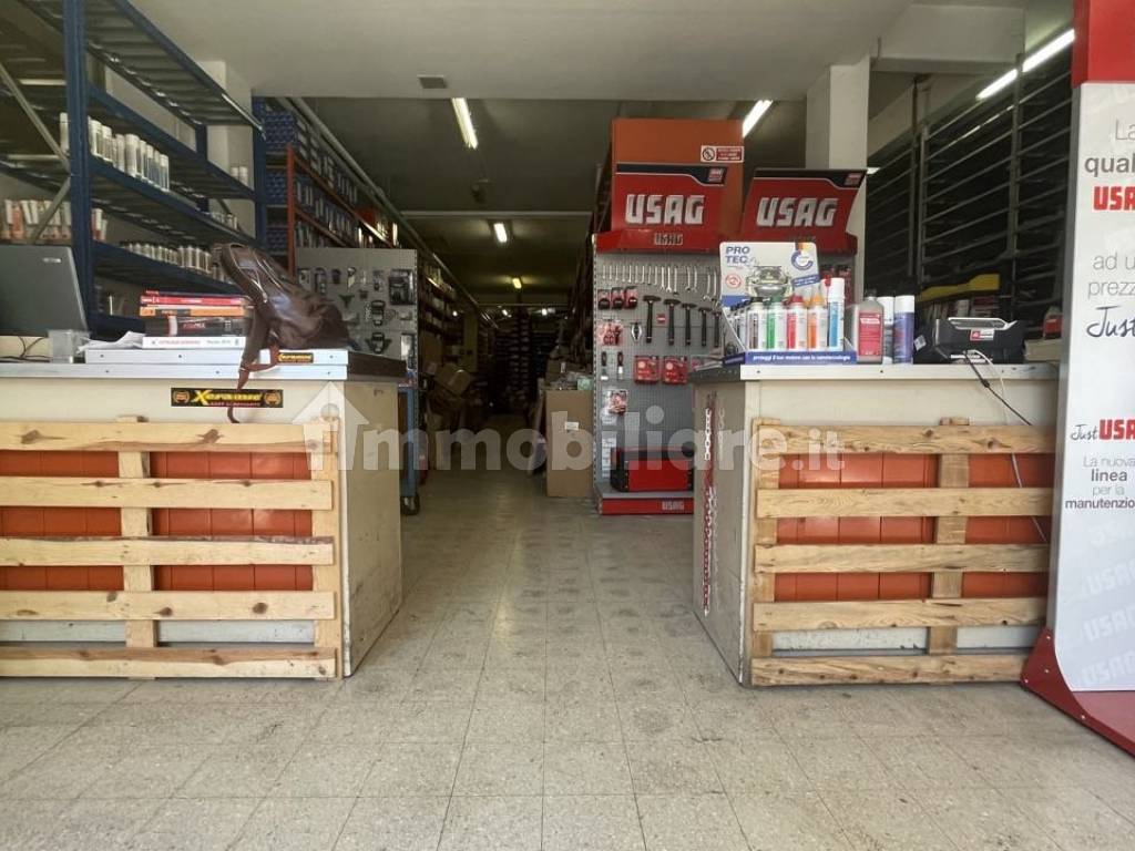 Magazzino - Deposito via Ottavio Gasparri, Roma, rif. 101372601 ...