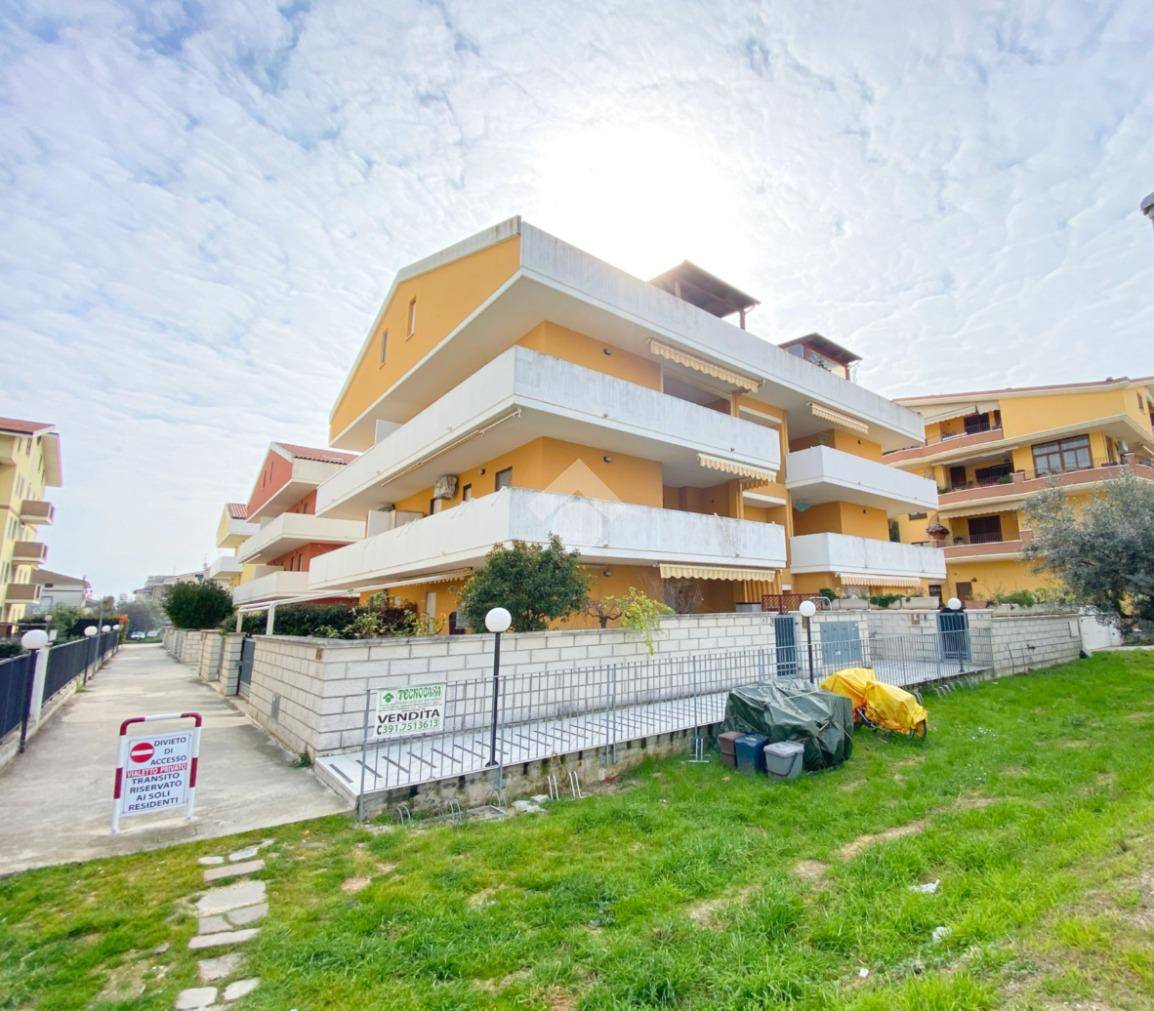 Trilocale via Saragat 4, Tortoreto Lido, Tortoreto