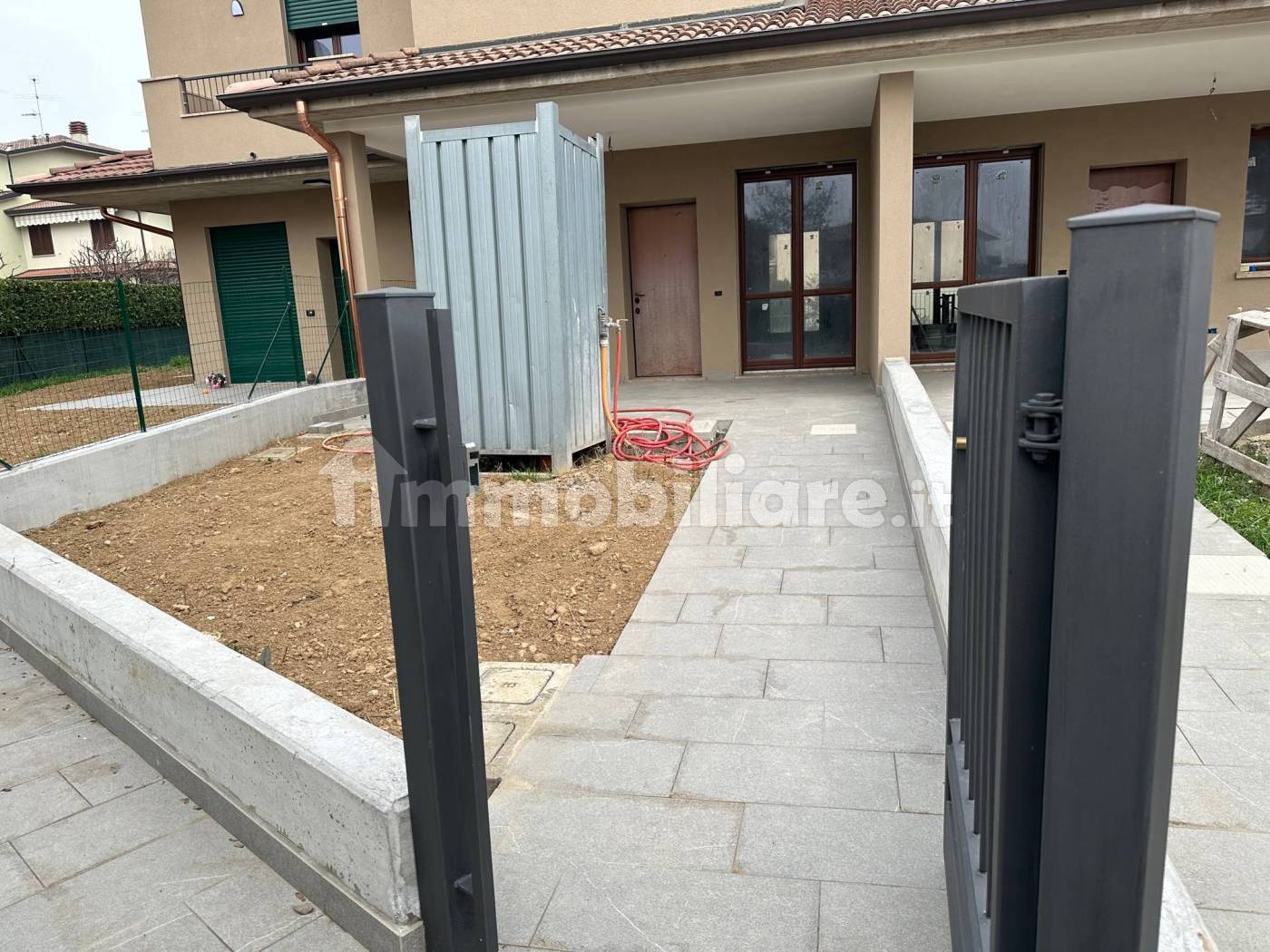 Villa a schiera via Claudio Monteverdi, Centro, Caravaggio