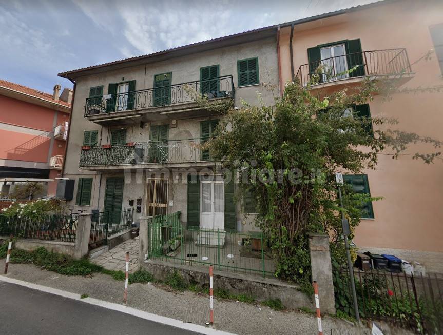 Bilocale piazza Adriano, Rieti
