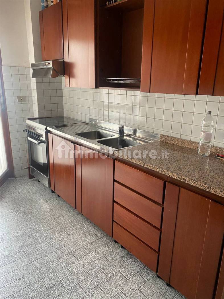 Quadrilocale via Enrico Toti 37, Chiesanuova, Prato