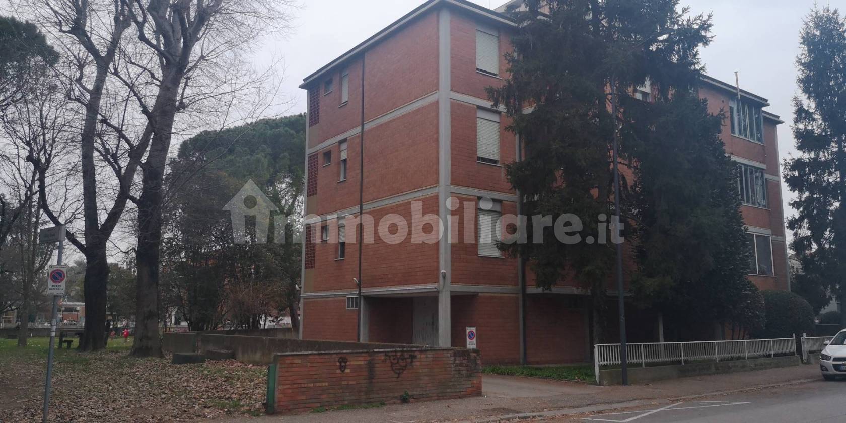 Quadrilocale via Agro Pontino 19, Vicoli - Redentore, Ravenna