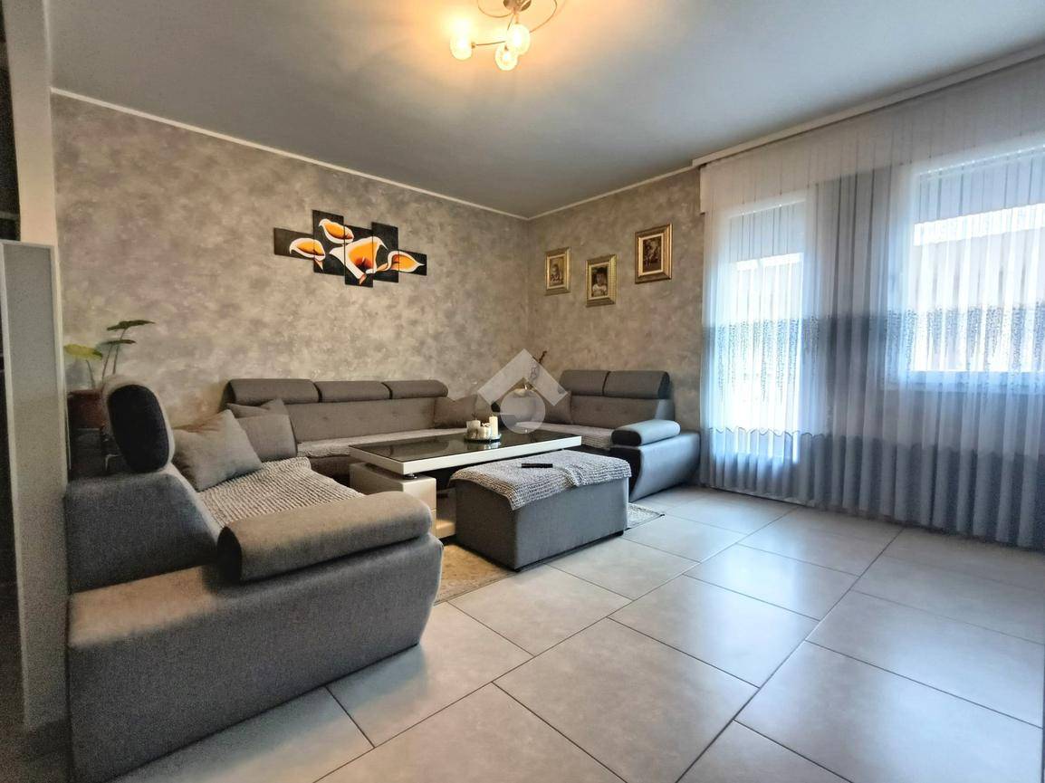 Quadrilocale via Giuseppe Mazzini 8, Centro, Grumolo delle Abbadesse