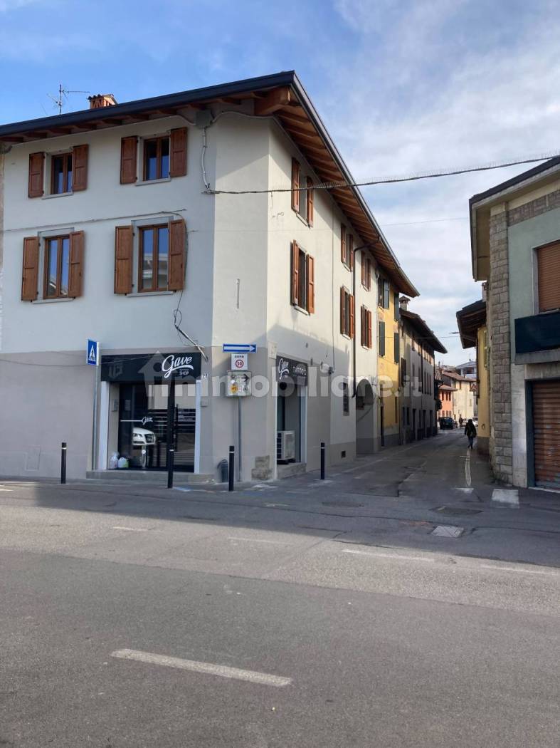 Trilocale via Roma 1, Centro, Treviolo