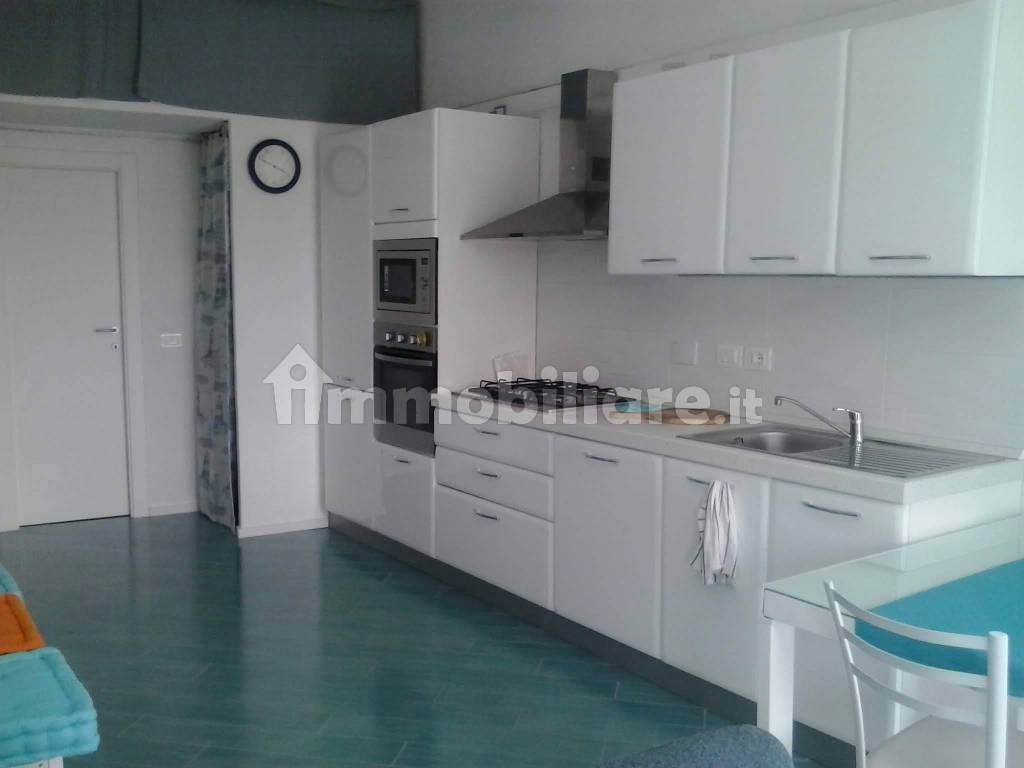 Vendita Appartamento Lerici. Bilocale in via Roma 32. Ottimo stato ...