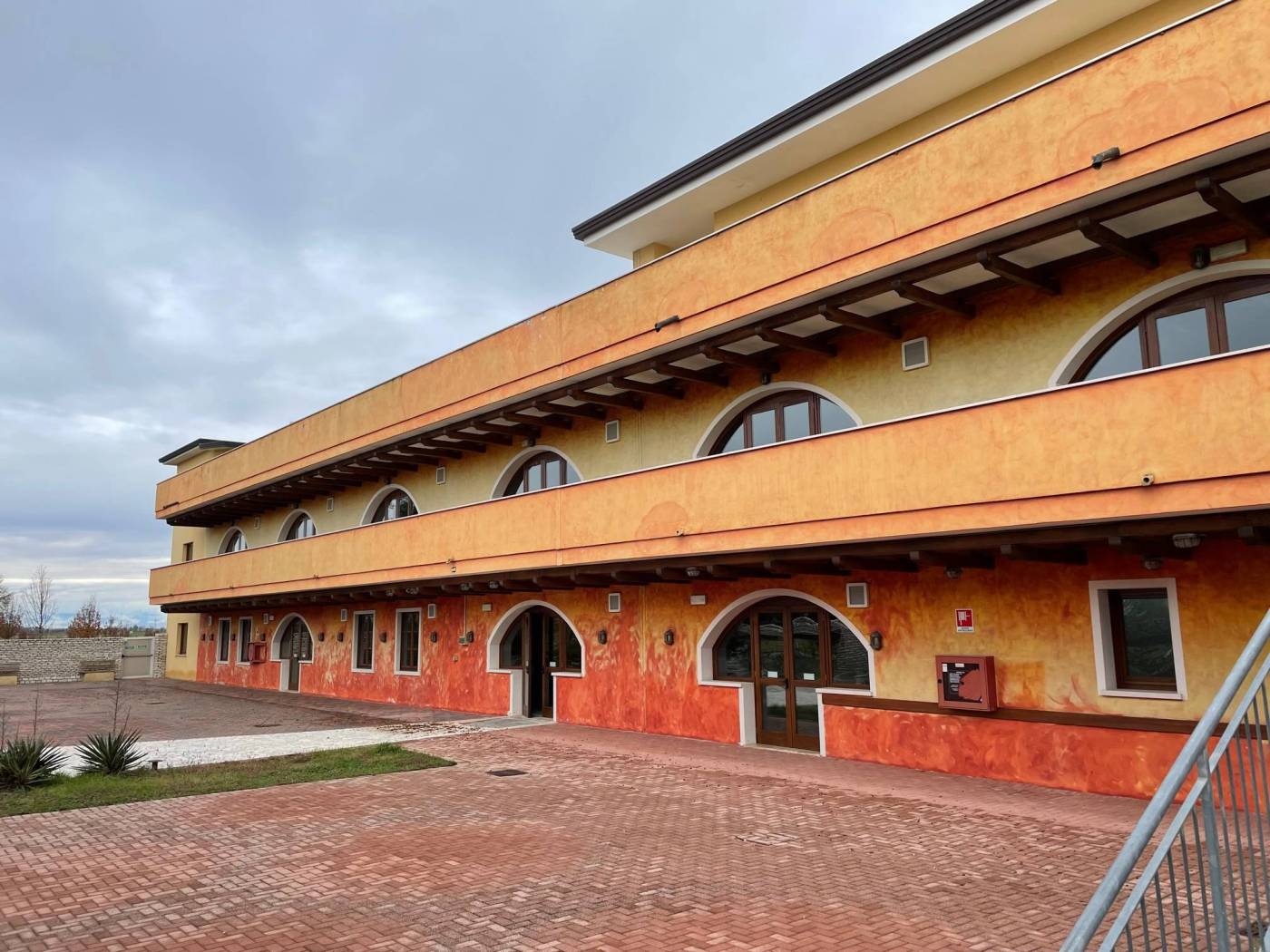 Locale commerciale in Vendita