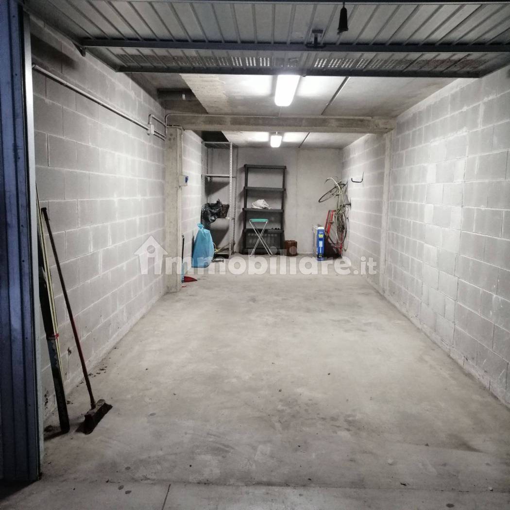 Garage - Box in Vendita