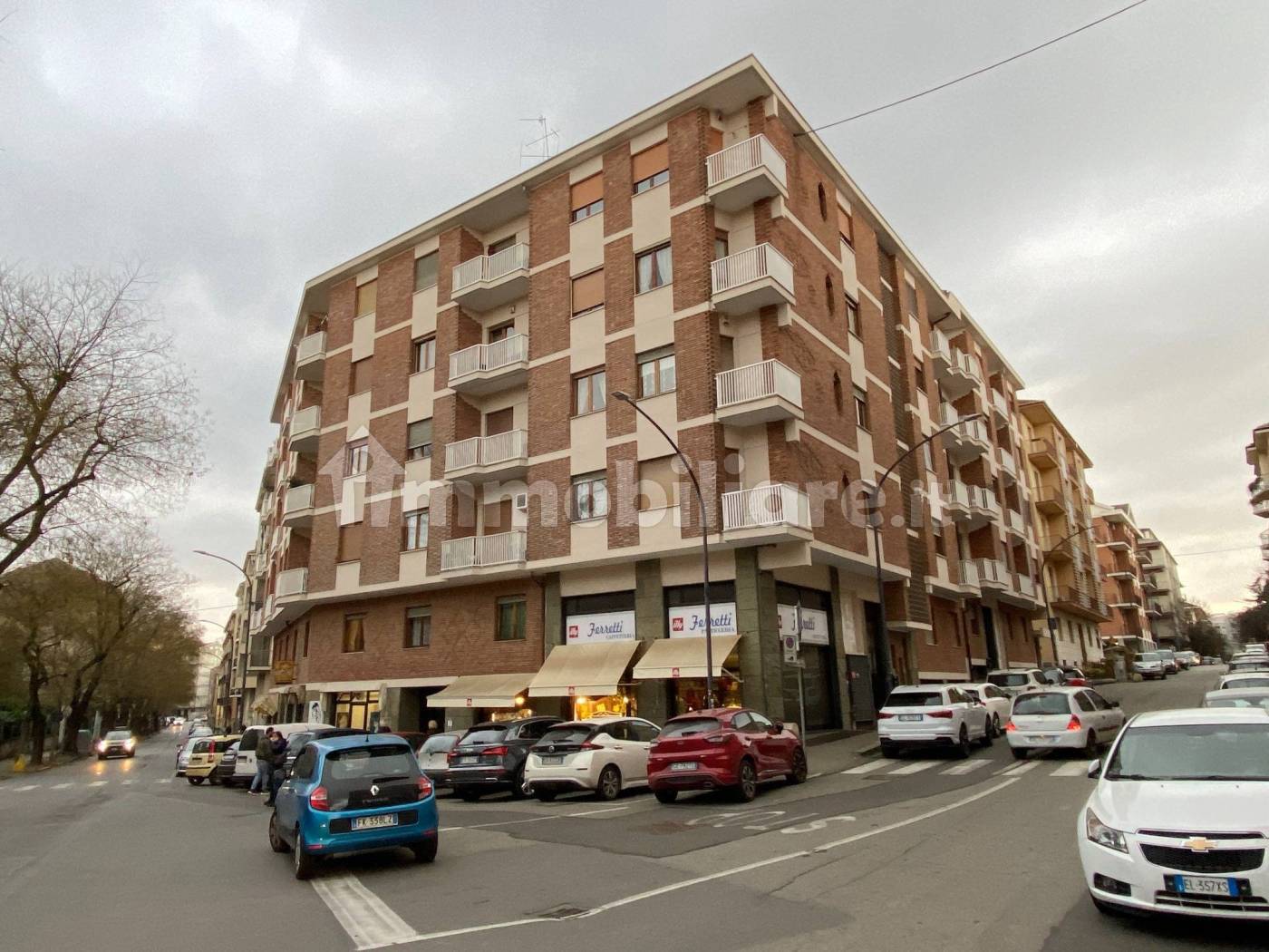 Trilocale via Francesco Petrarca 38, Stadio, Asti