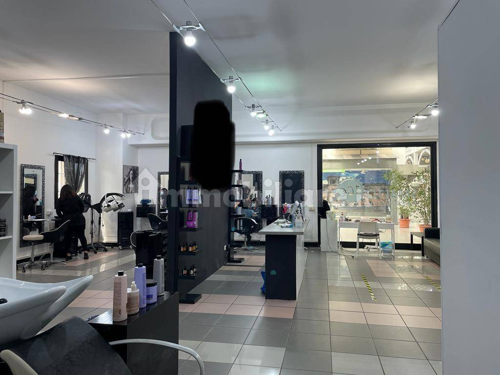 Parrucchiere - Barbiere in Vendita