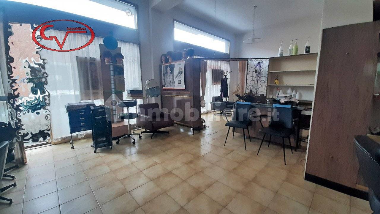 Locale commerciale in Vendita