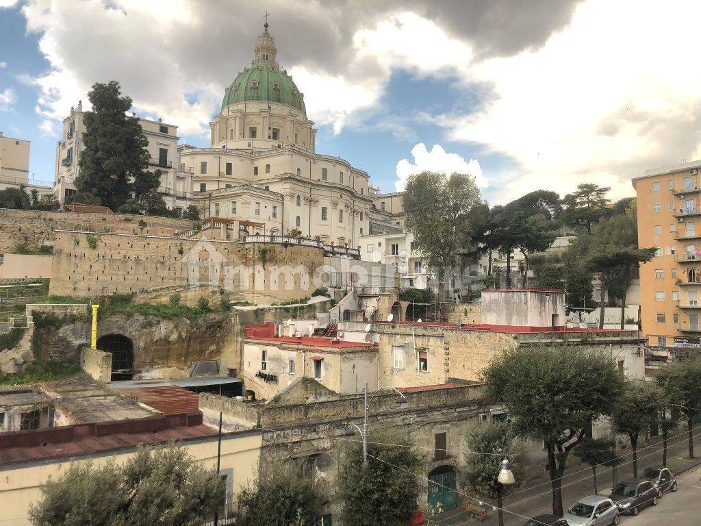 Appartamento corso Amedeo di Savoia Duca d'Aosta SNC, Stella - Materdei, Napoli