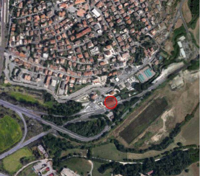 Locale commerciale in Vendita