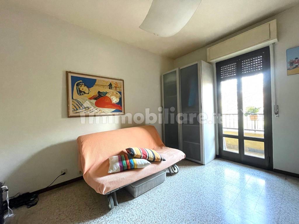 Affitto Appartamento Milano. Monolocale in piazza Insubria. Buono stato ...