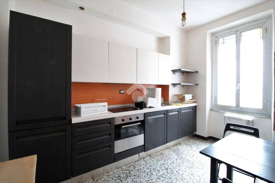 Trilocale via Piacenza 15, Molassana, Genova