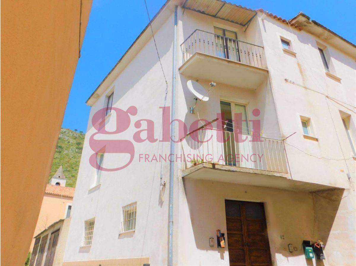 Appartamento via Cotugno, 42, Centro, Venafro