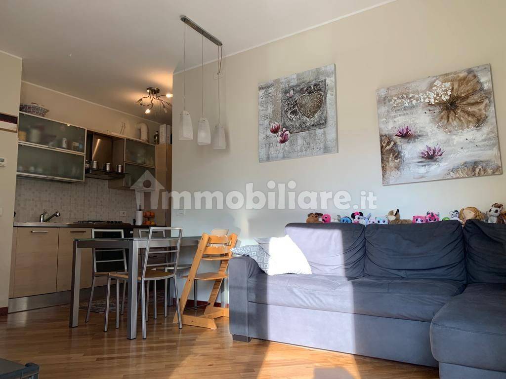 Trilocale viale dello Stadio 48, Centro, Sondrio