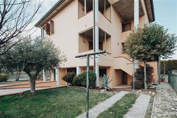 Trilocale via Salvatore Quasimodo, San Nicolò, Argenta