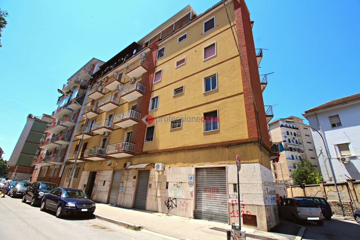 Trilocale via Tiro a Segno, 12, Quartieri Settecenteschi, Foggia